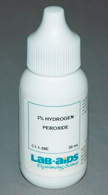 Hydrogen Peroxide solution, 3%, drop control, 30 ml | Lab-Aids